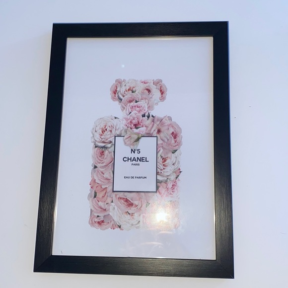 Wall Decor | Chanel Picture Frame | Poshmark